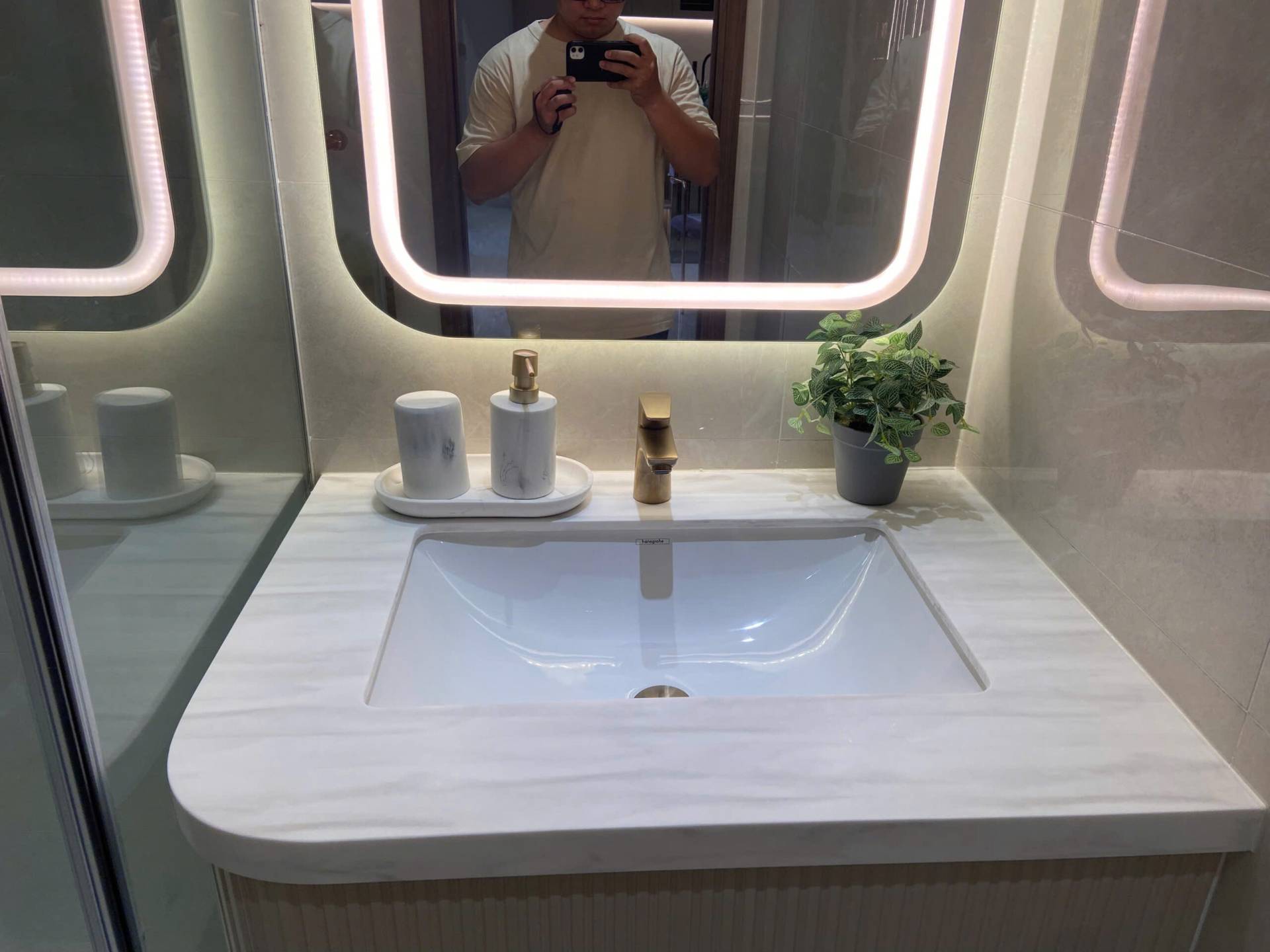 LG SOLID SURFACE – Sang trọng – Bền bỉ – Phong cách – Nâng tầm